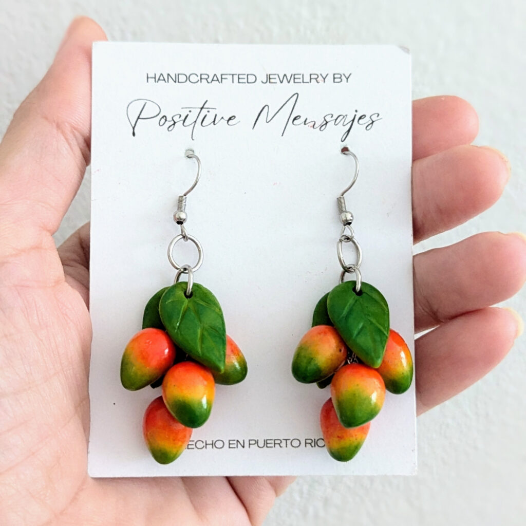 Red Mangoes With Leaves Fruit Earrings - Positive Mensajes