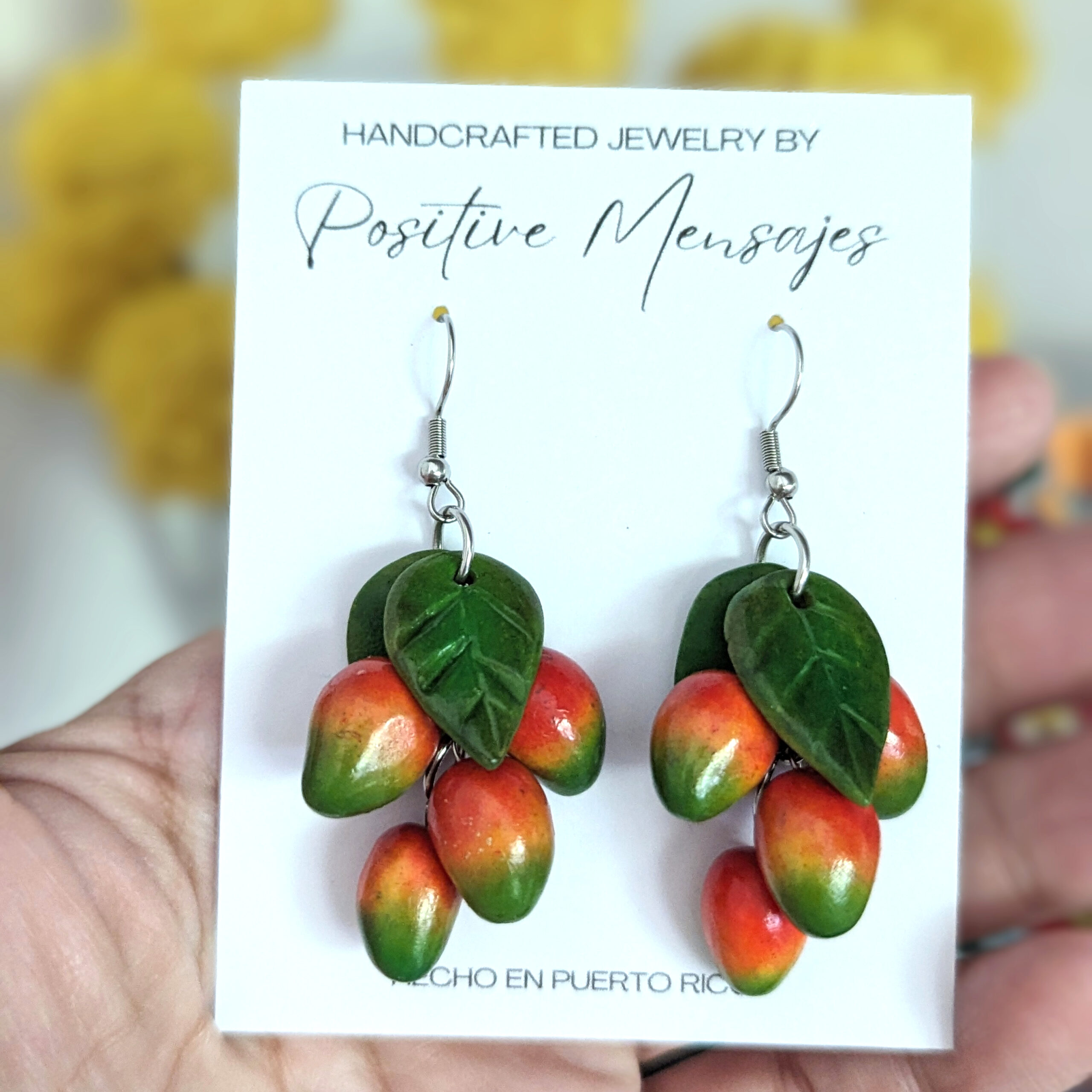 Red Mangoes Fruit Earrings - Positive Mensajes