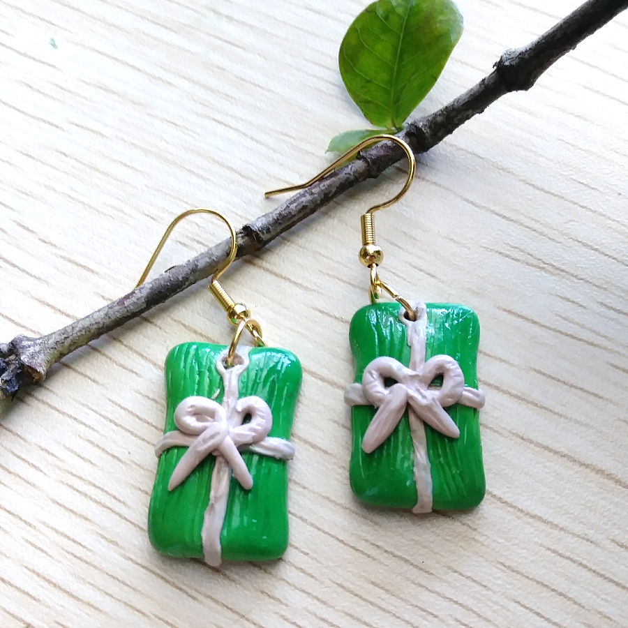 Pasteles Wrapped En Hoja Earrings - Positive Mensajes